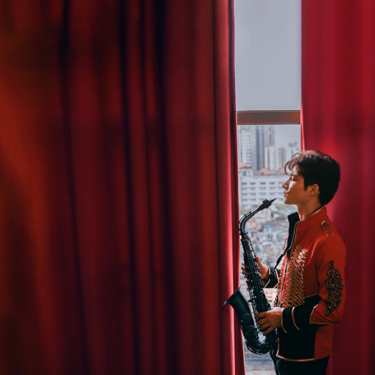 RAYE releases "Live at Montreux" album! - Montreux Jazz Festival